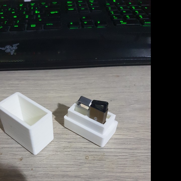 3D Printable Box USB by FREY Damien