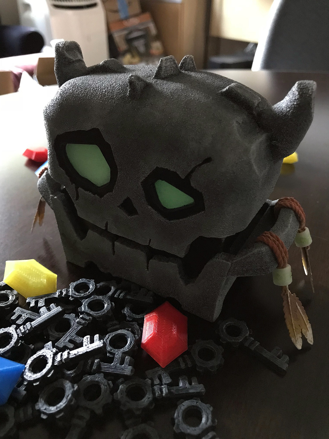 3D Printable zelda breath of the wild skull chest by Birdman