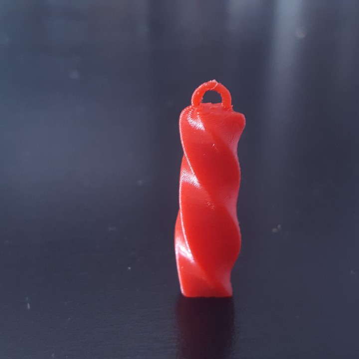 3D Printable Ruby pendant by Javi Ruiz Rodríguez