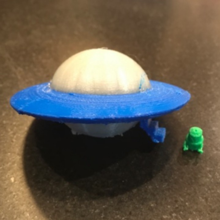 3D Printable UFO by Maureen Nemetski