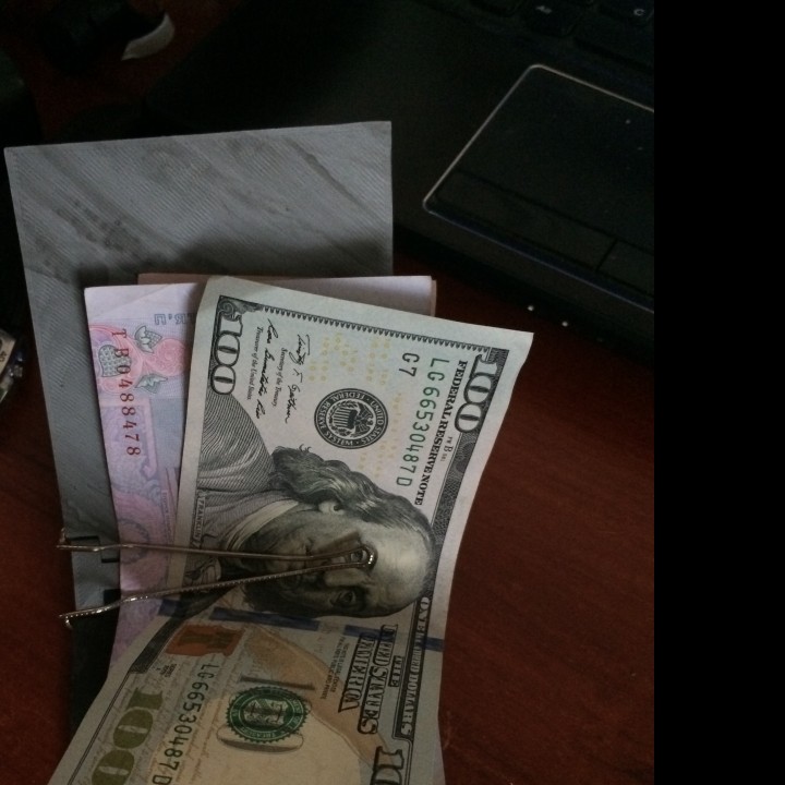 3D Printable Money clip. NFC tag by Ivan