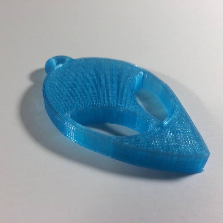 3D Printable Alien Keychain by Devin Gentner