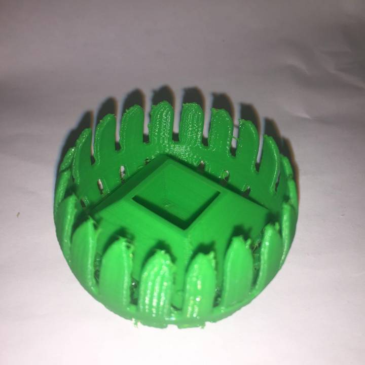 3D Printable Geo Planter by NGUYEN Julien