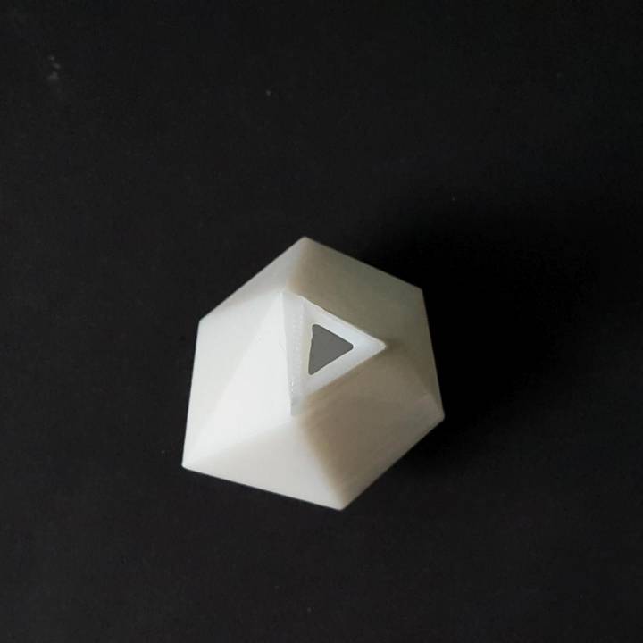 3D Printable Low Poly Vase by Dan O'Connell