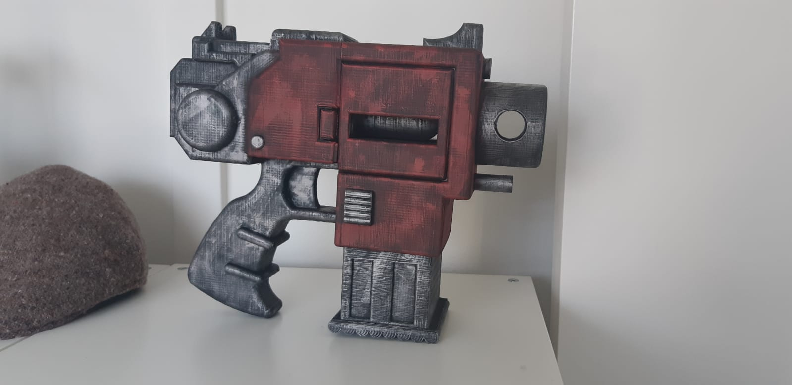 3D Printable Warhammer 40k Bolter Pistol by Nathan Williams