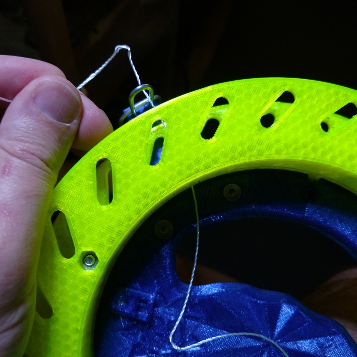 3D Printable Airsoft Pellet Bearing Kite Reel Winder by Riskable