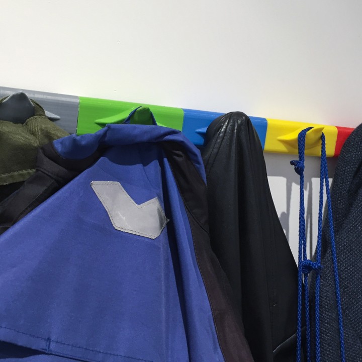 3D Printable Modular wall hanger by Akalo