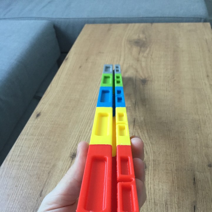 3D Printable Modular wall hanger by Akalo