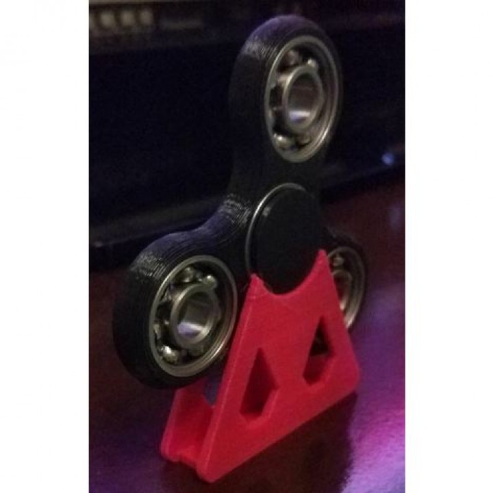 3D Printable Fidget Spinner Holder Support Stand by Carlos Fernando da ...