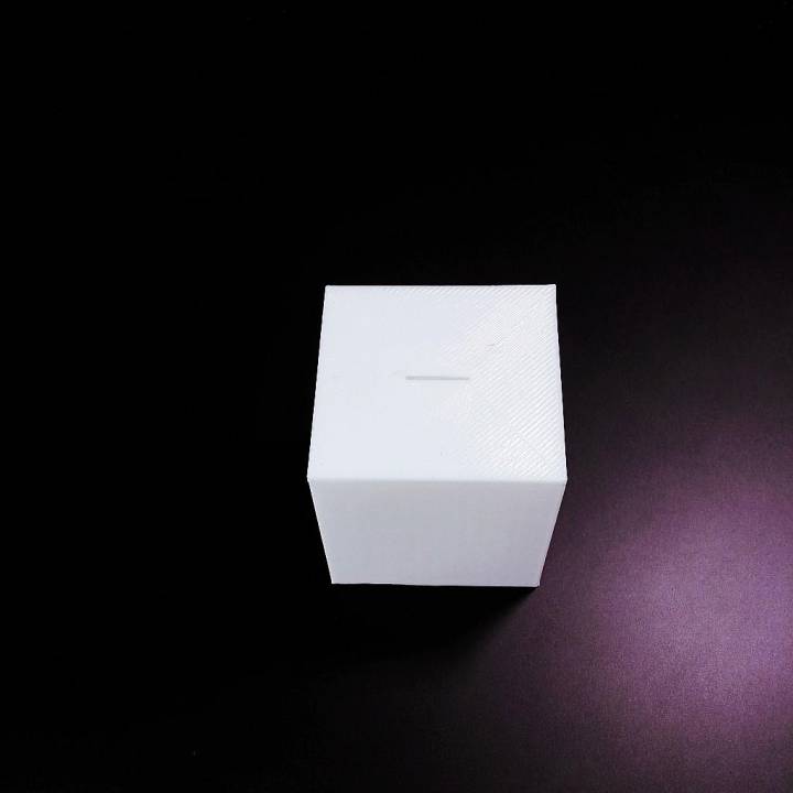 3D Printable Square Bank Test by Guillermo Cornago