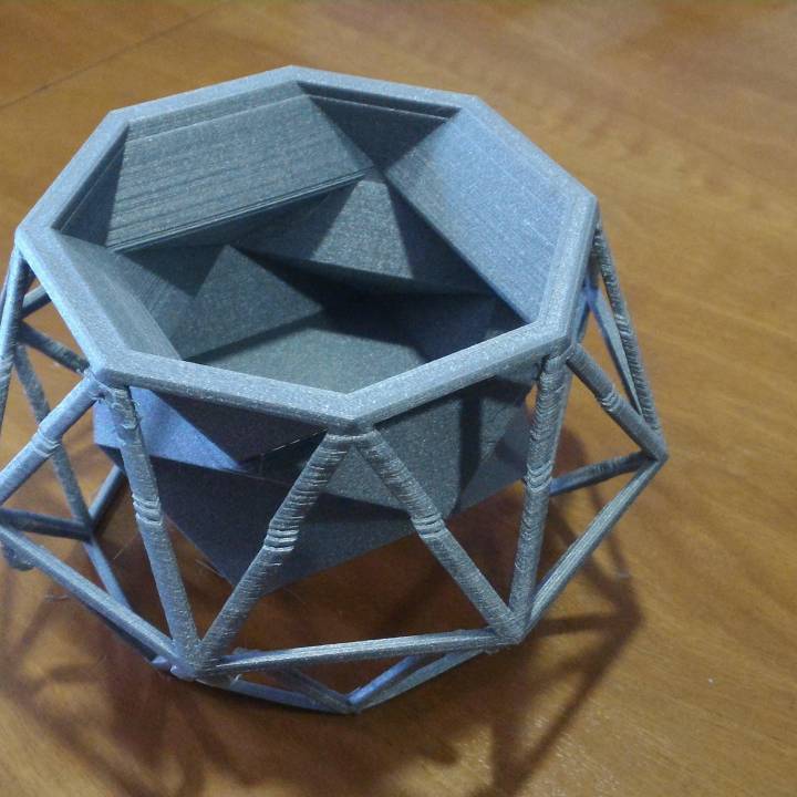 3D Printable Low Poly Planter - Wire Frame by Dan O'Connell