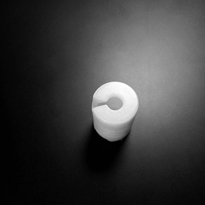 3D Printable Filament Filter by Michael Roth