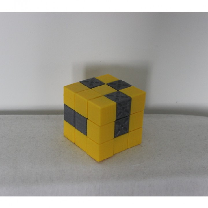 3D Printable Snake puzzle cube by Kevin Thomas