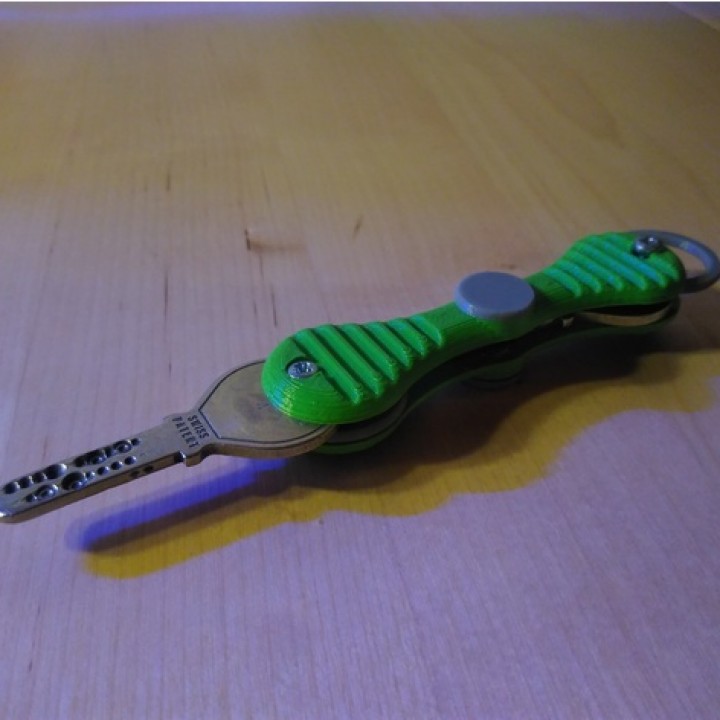 3D Printable Spinner keychain by Kevin Thomas