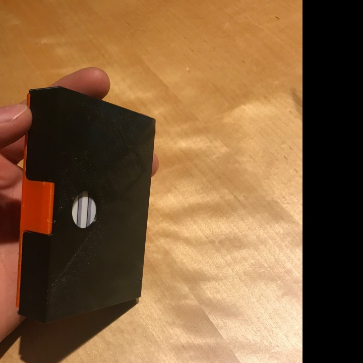 3D Printable Credit card case by Fischer Louis