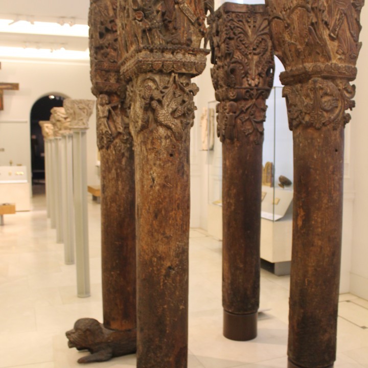 3D Printable 4 Pillars by Scan The World