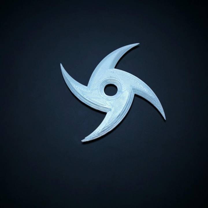 3D Printable Spiral Ninja Star by httpkoopa