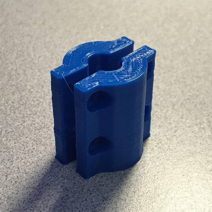 3D Printable 5mm to 8mm Coupler by Tyler Keller