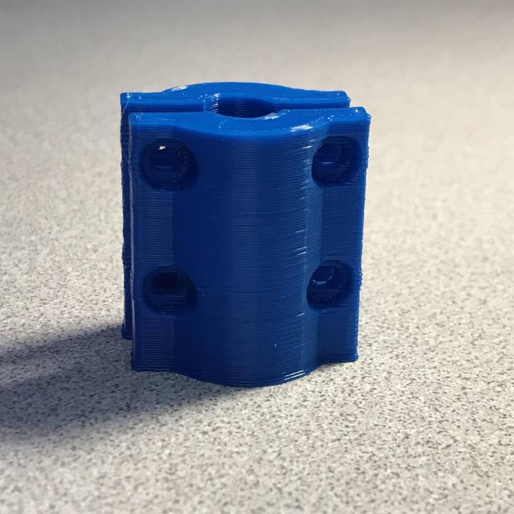 3D Printable 5mm to 8mm Coupler by Tyler Keller