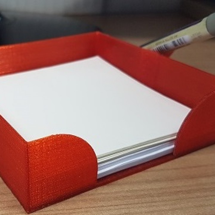 3D Printable Desk note paper holder (including pen stand) by Willie