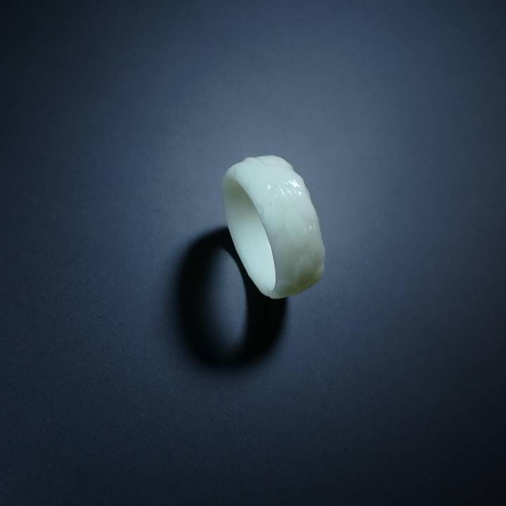 3D Printable Laurel Wreath Ring by Nadja Carstensen