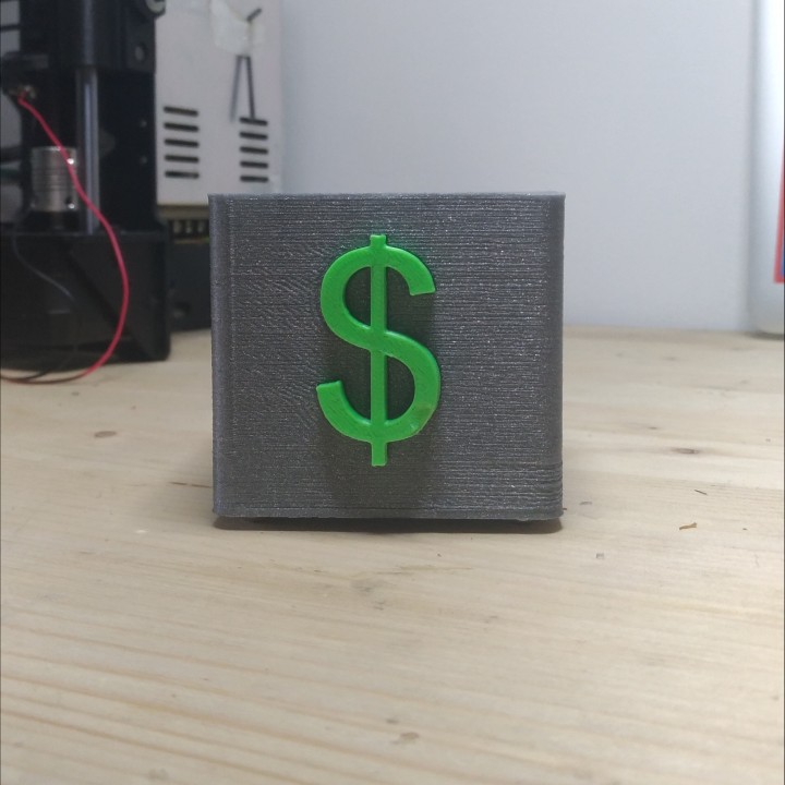 3D Printable Money box by Mattia Colli