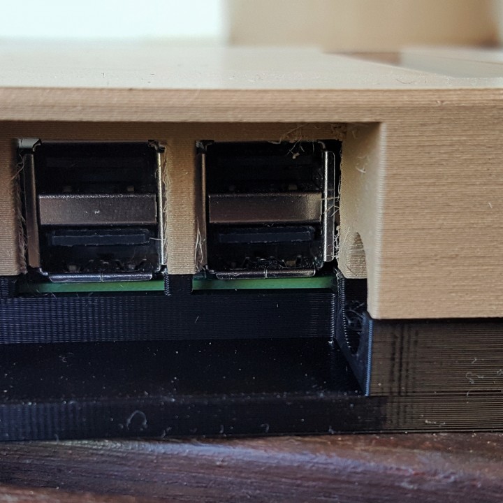 3D Printable NES cartridge holder raspberry pi 3 case. by Darren Furniss