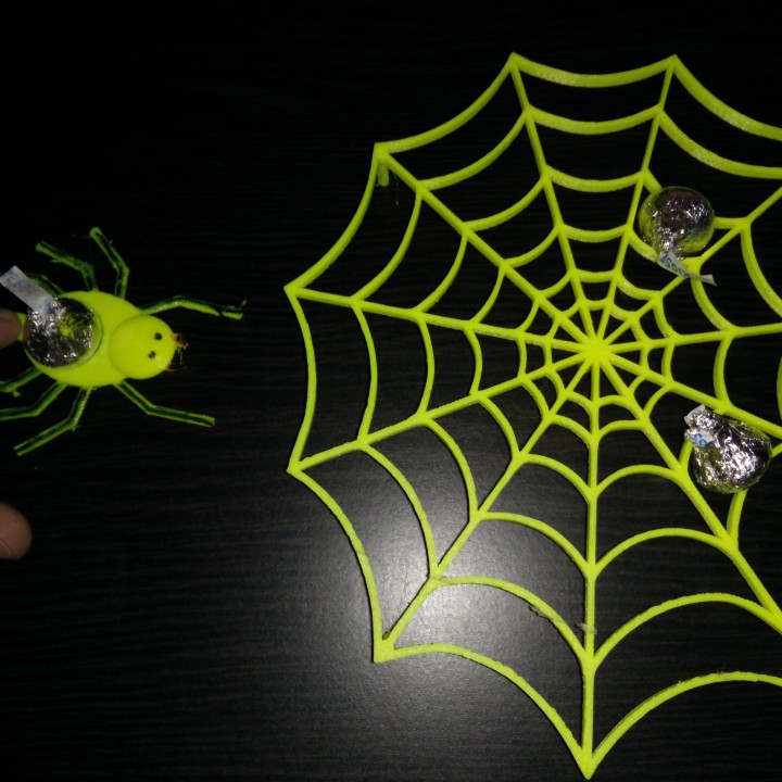 3D Printable Jumping Spiders Candy Game by Jacob Denney