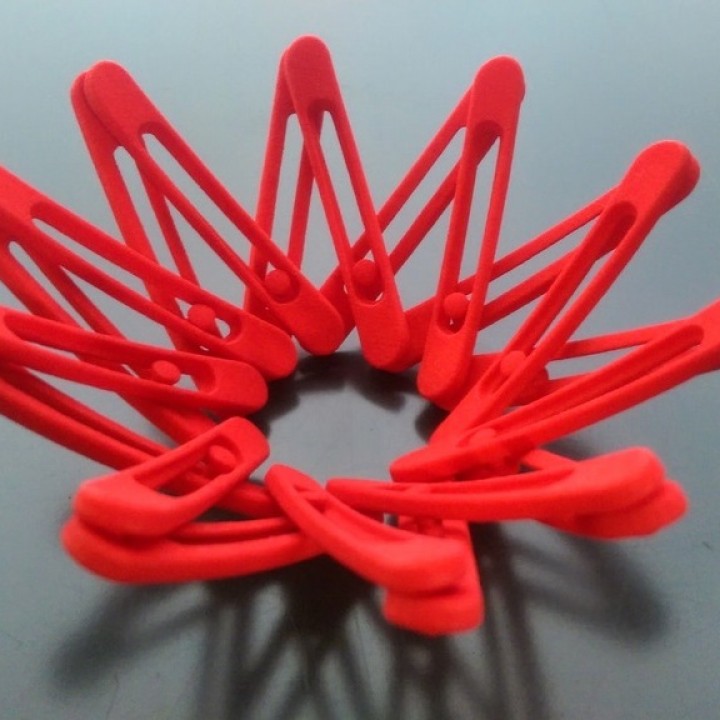3D Printable Expandable Bracelet XS by Daniel Brastaviceanu