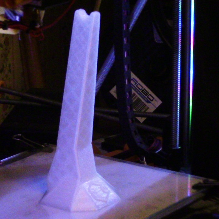 3D Printable Banana Stand by Larry Milam