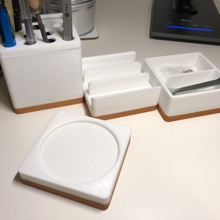 3D Printable Modular Desk Organizer by Duncan Smith