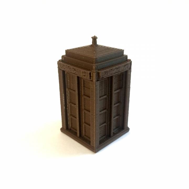 3D Printable TARDIS from Doctor Who by Faris Siddiqui