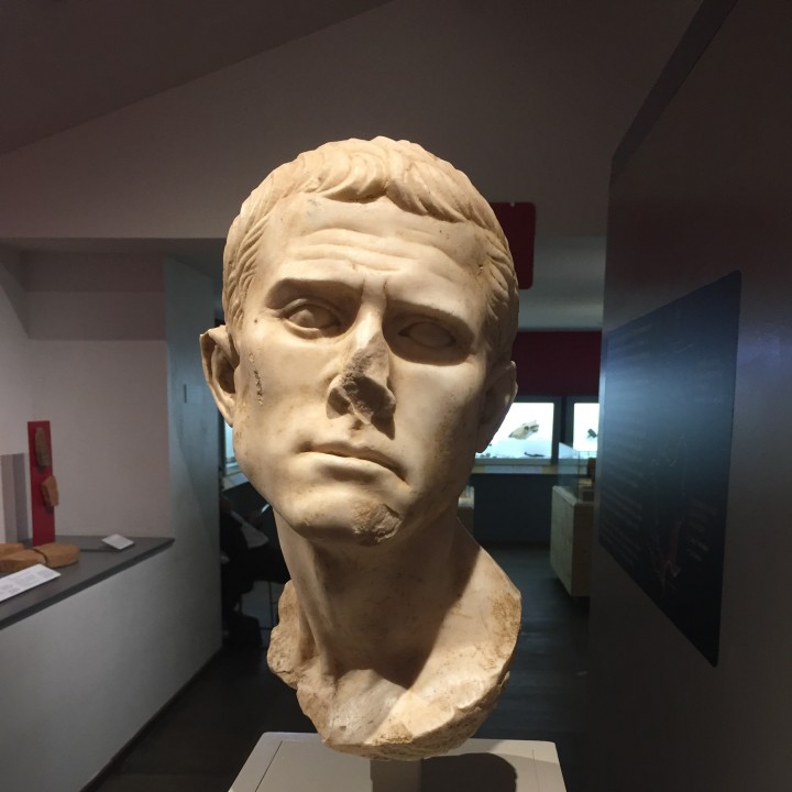 3D Printable Unknown Bust by Musée Saint-Raymond