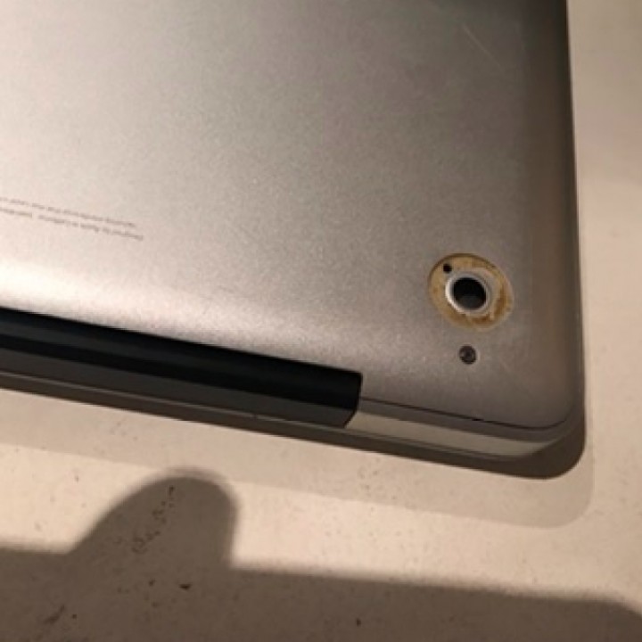 3D Printable Macbook feet by Toni Nadal