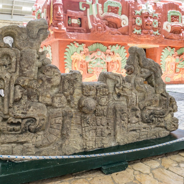 3D Printable Altar G1 of Copan by Scan The World