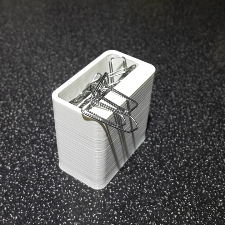 3D Printable Paper clip box with magnet by Borut