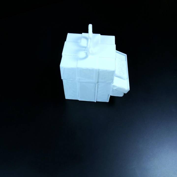 3D Printable Modern Present by Joel Graber
