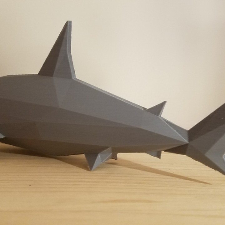 3D Printable Low Poly Shark by Turtleman