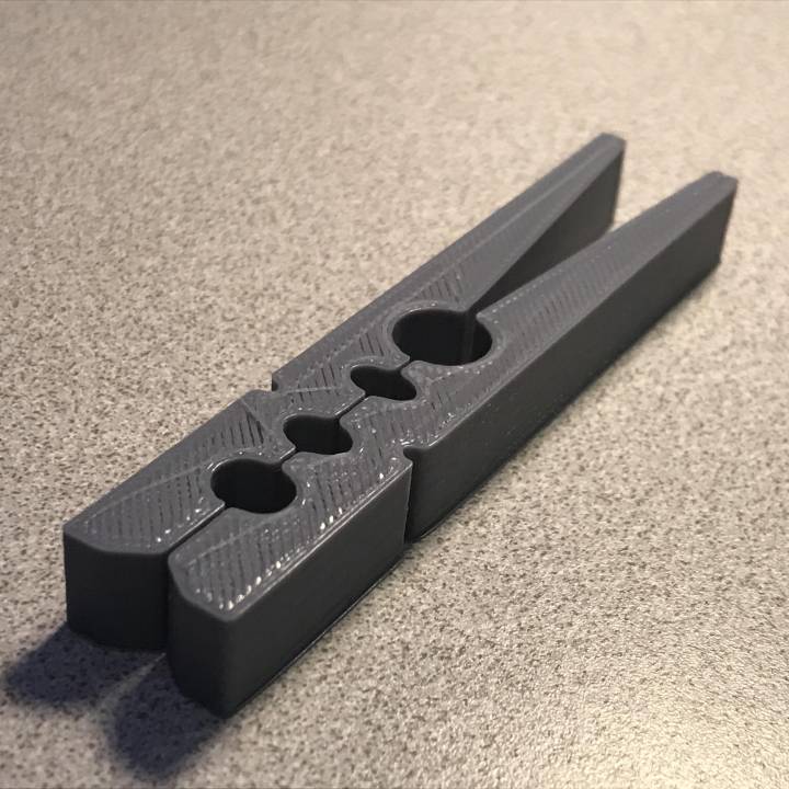 3D Printable Everlasting clothes peg by Brett Plowman