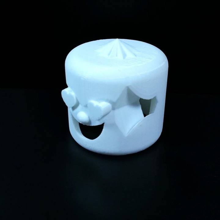 3D Printable happy box by badreov badreov