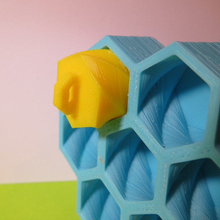 3D Printable Rotating key rack by EL3D