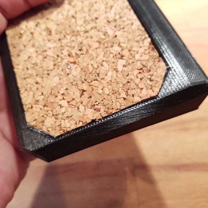 3D Printable Gaming Keyboard Wrist Rest by Miguel Pires