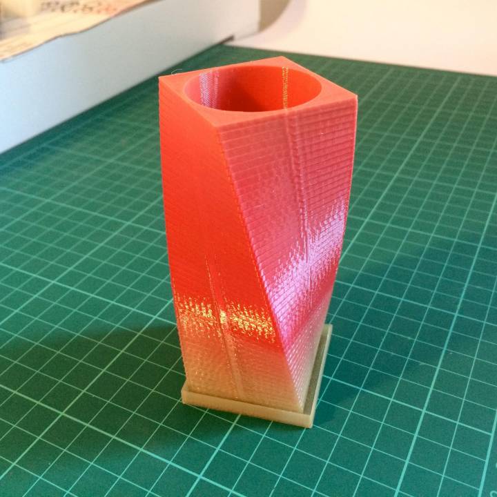 3D Printable Twisted square vase with base by Brett Plowman