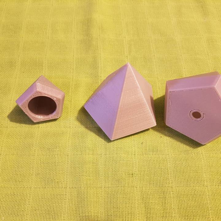 3D Printable Tree Topper by Tyrel Schalamon