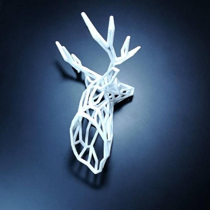 3D Printable Wire Stag Trophy Head 200 mm High Facing Right by Dotsan