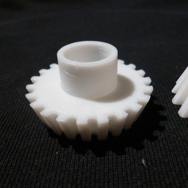 3D Printable Spline gears by Brett Plowman