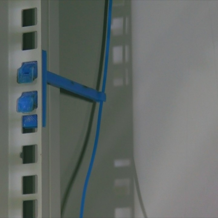 3D Printable Server Rack Clip and Filament Guide by Billy Tail