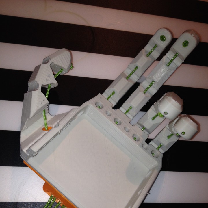 3D Printable MULTIHAND 3.0 by Macaroni Divisioni