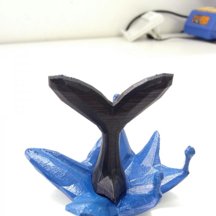 3D Printable Diving Whale by Caique Costa de Andrade
