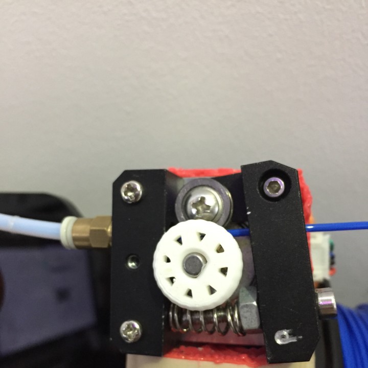 3D Printable Filament Feeder Knob by The3dNerd!